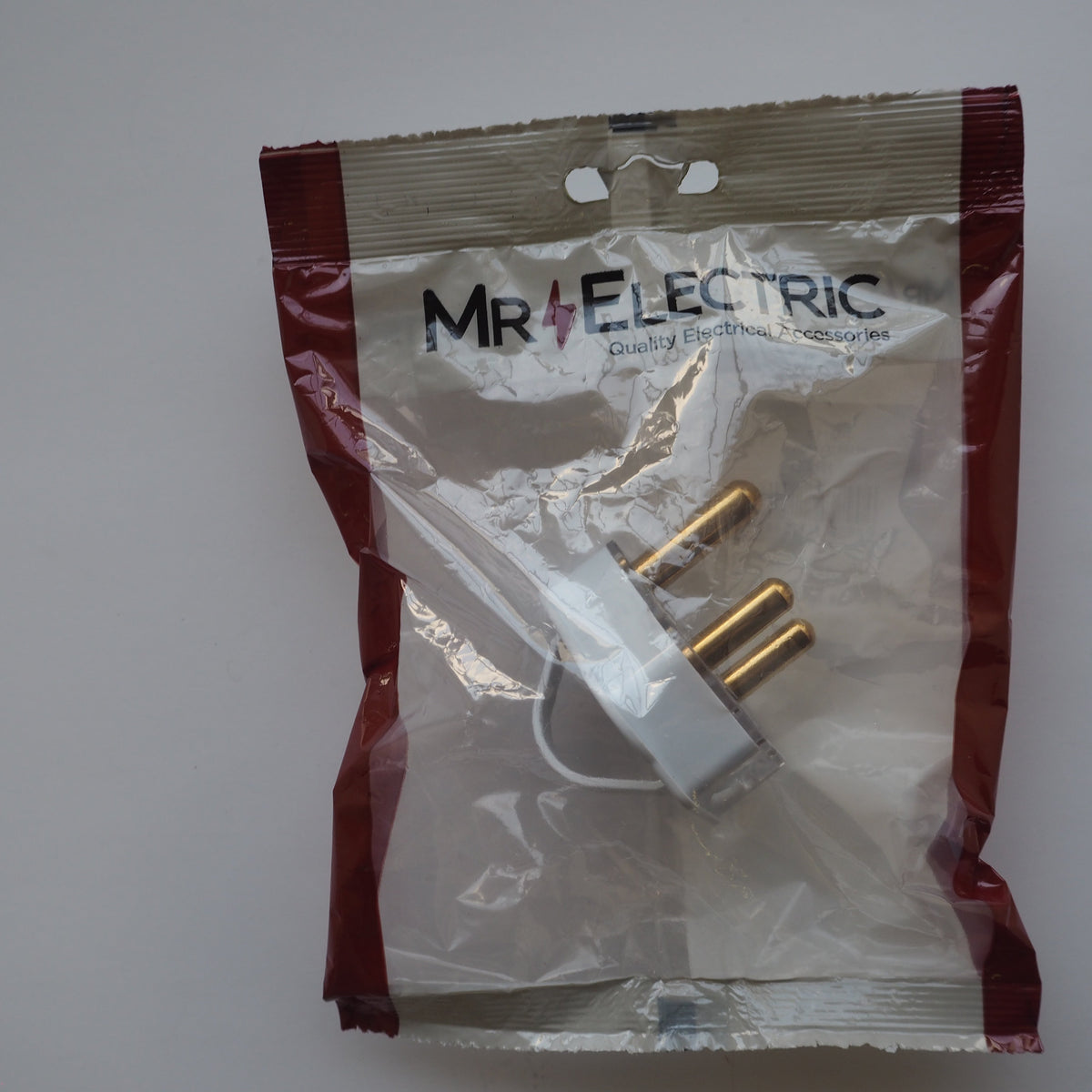 PRE-PACK PLUG TOP 3 PIN 15A WHITE HANDLE – Mr Electric